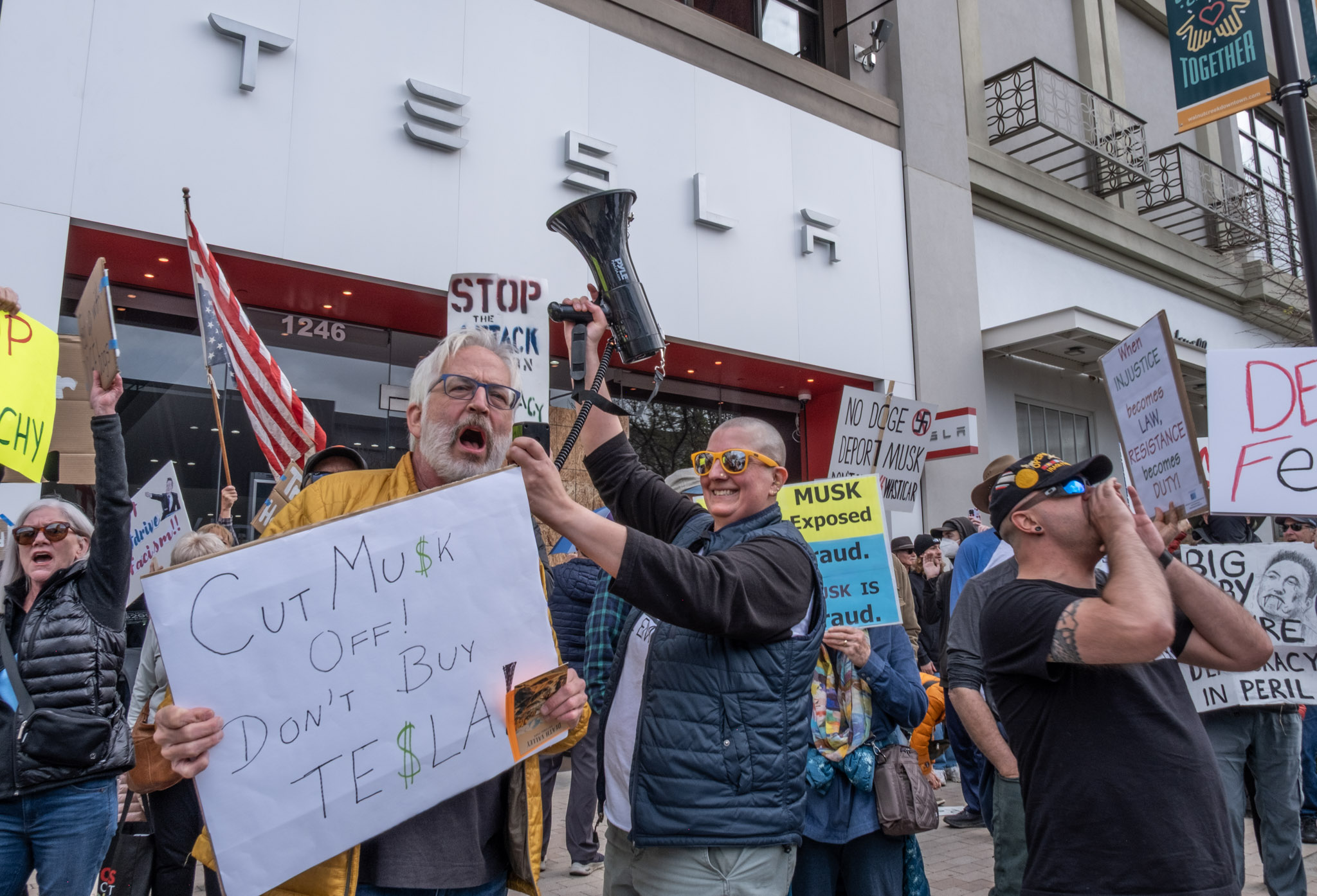 Walnut Creek Tesla Protest Fills Streets of Broadway Plaza with Angry ...