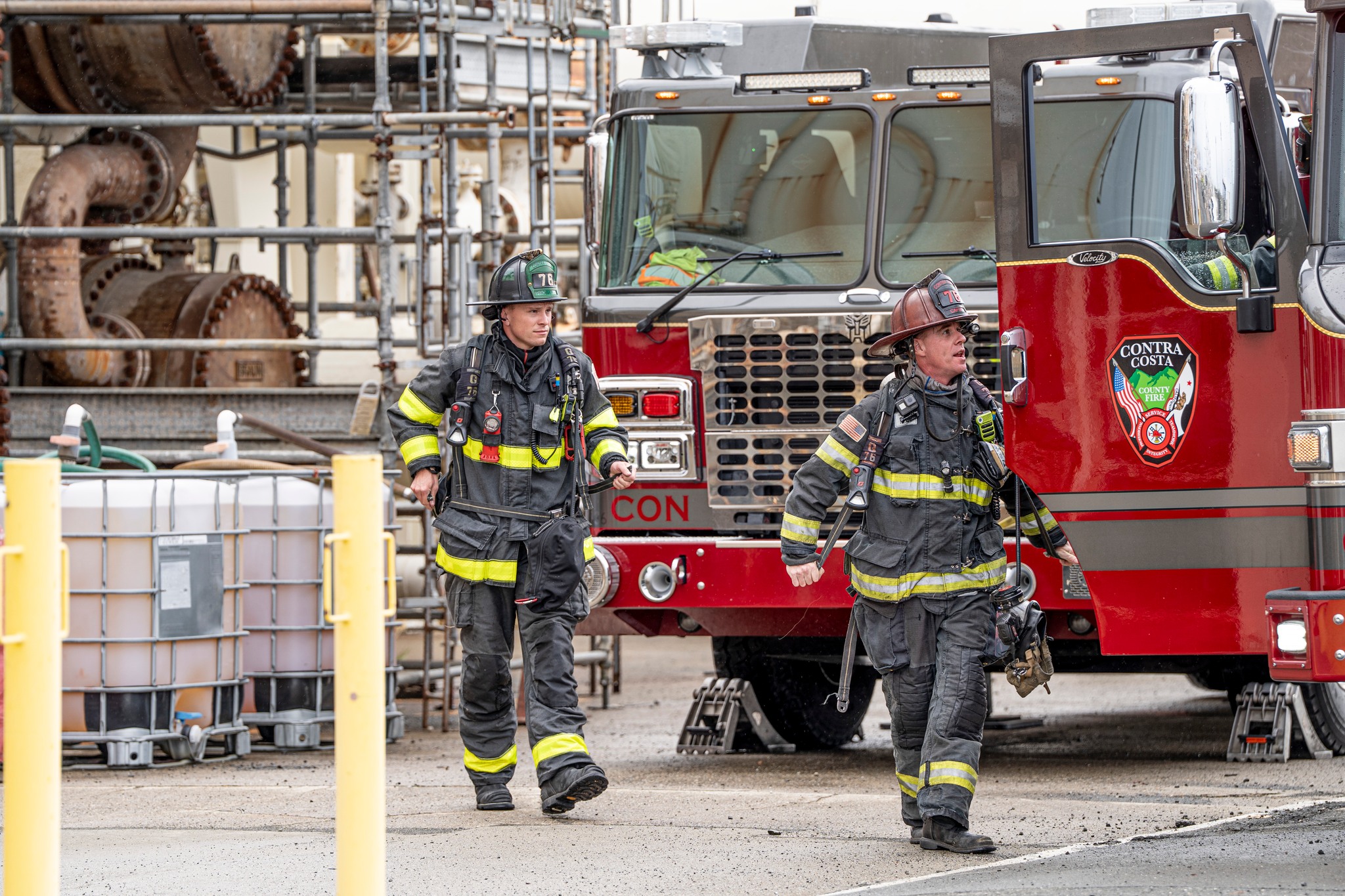 Local Crews Are Already Practicing for the Next Refinery Fire – Bay ...