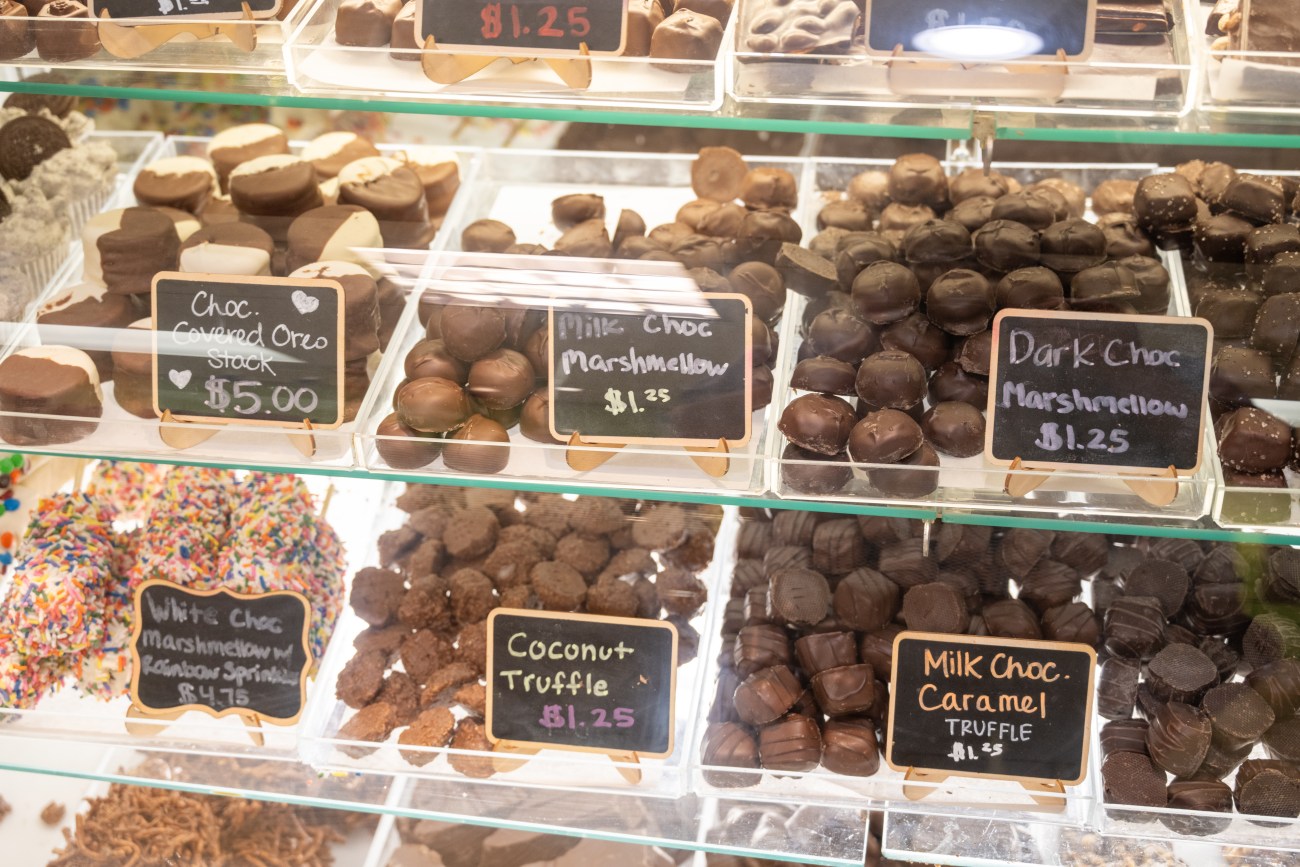 Balboa Island Has a "Candy District," And You Need to Visit – Bay Area ...