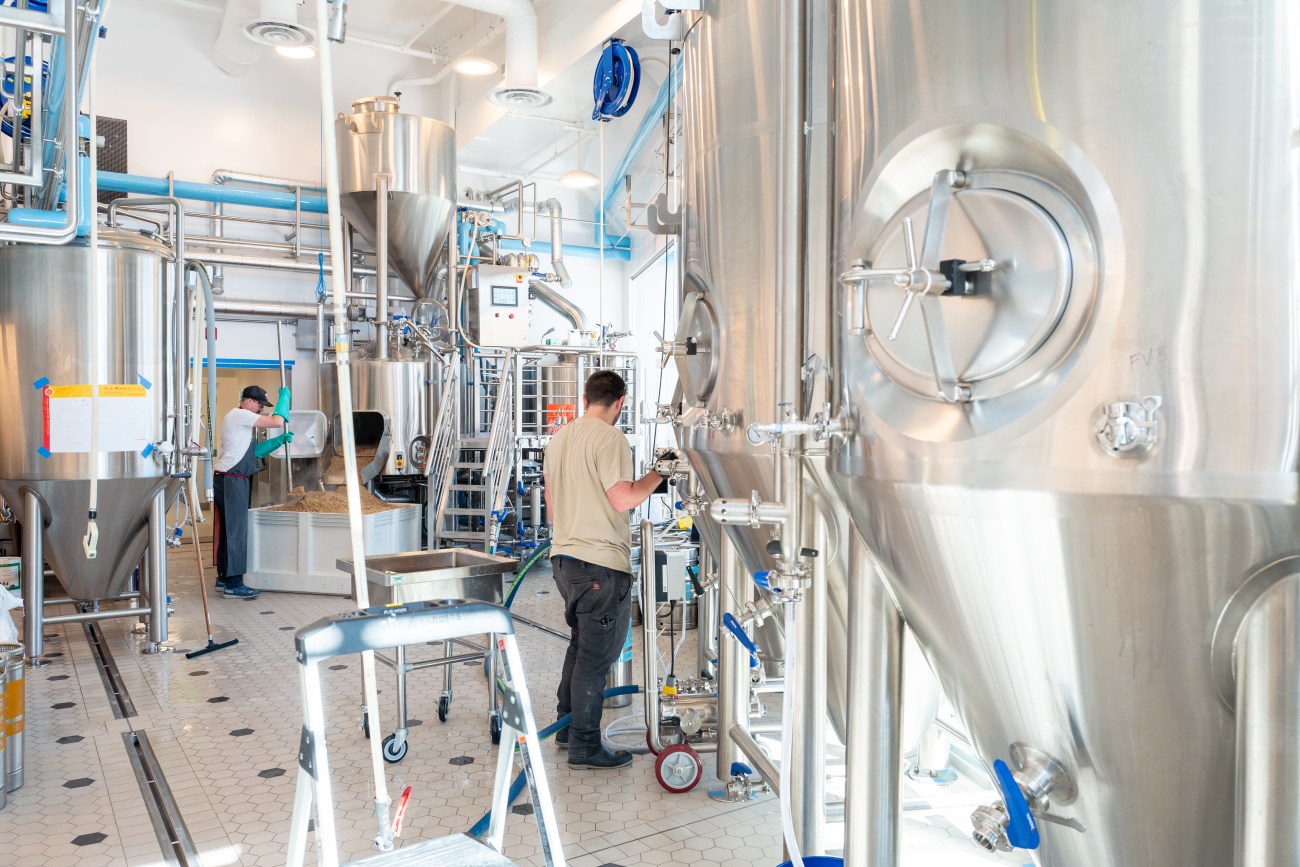 First Look: Inside Western Flyer Brewing, Lafayette's Stunning New ...